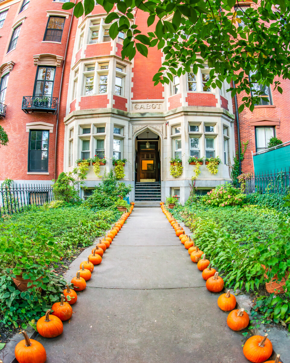 Hunt’s Photo Walk: Beacon Hill in the Evening | Hunt's Photo Education