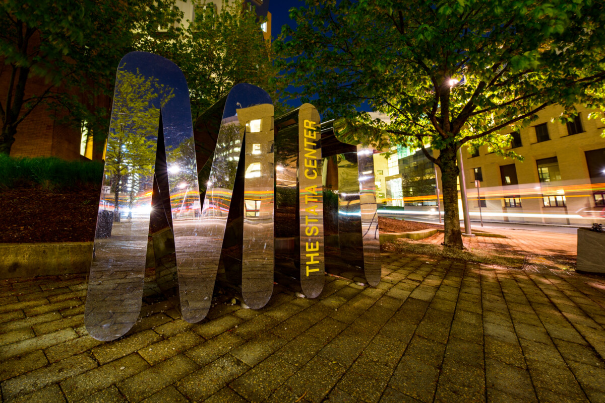 Hunt’s Photo Walk: The Stata Building at MIT | Hunt's Photo Education