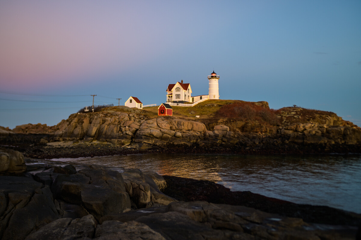 Hunt’s Photo Walk: Sunset at Nubble Light | Hunt's Photo Education
