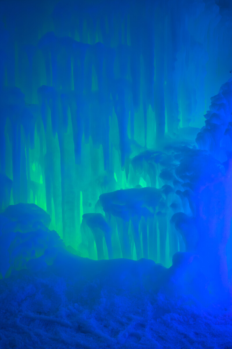 Hunt’s Photo Walk: New Hampshire Ice Castles | Hunt's Photo Education