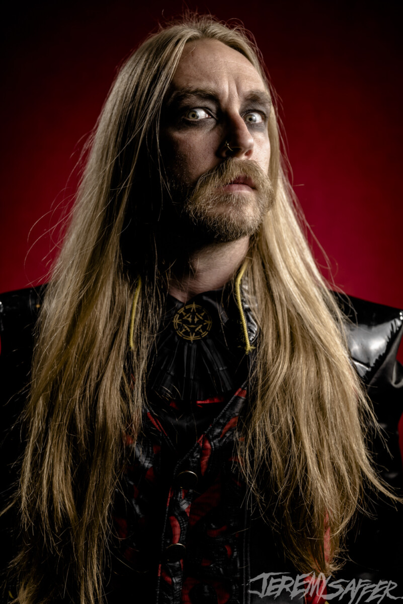 Small Lights/Epic Portraits with Jeremy Saffer | Hunt's Photo Education